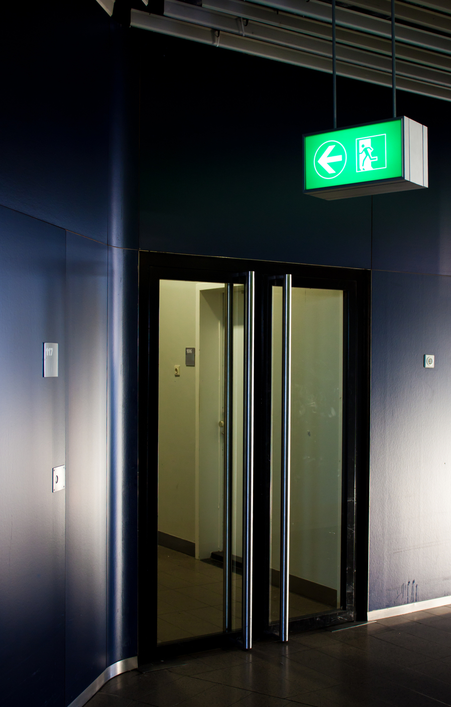 Lighting the Way to Safety: Exit Signs & Emergency Lighting in Canada